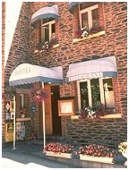 Aux Roches Fleuries Hôtel - Restaurant gastronomique in Frahan-sur-Semois